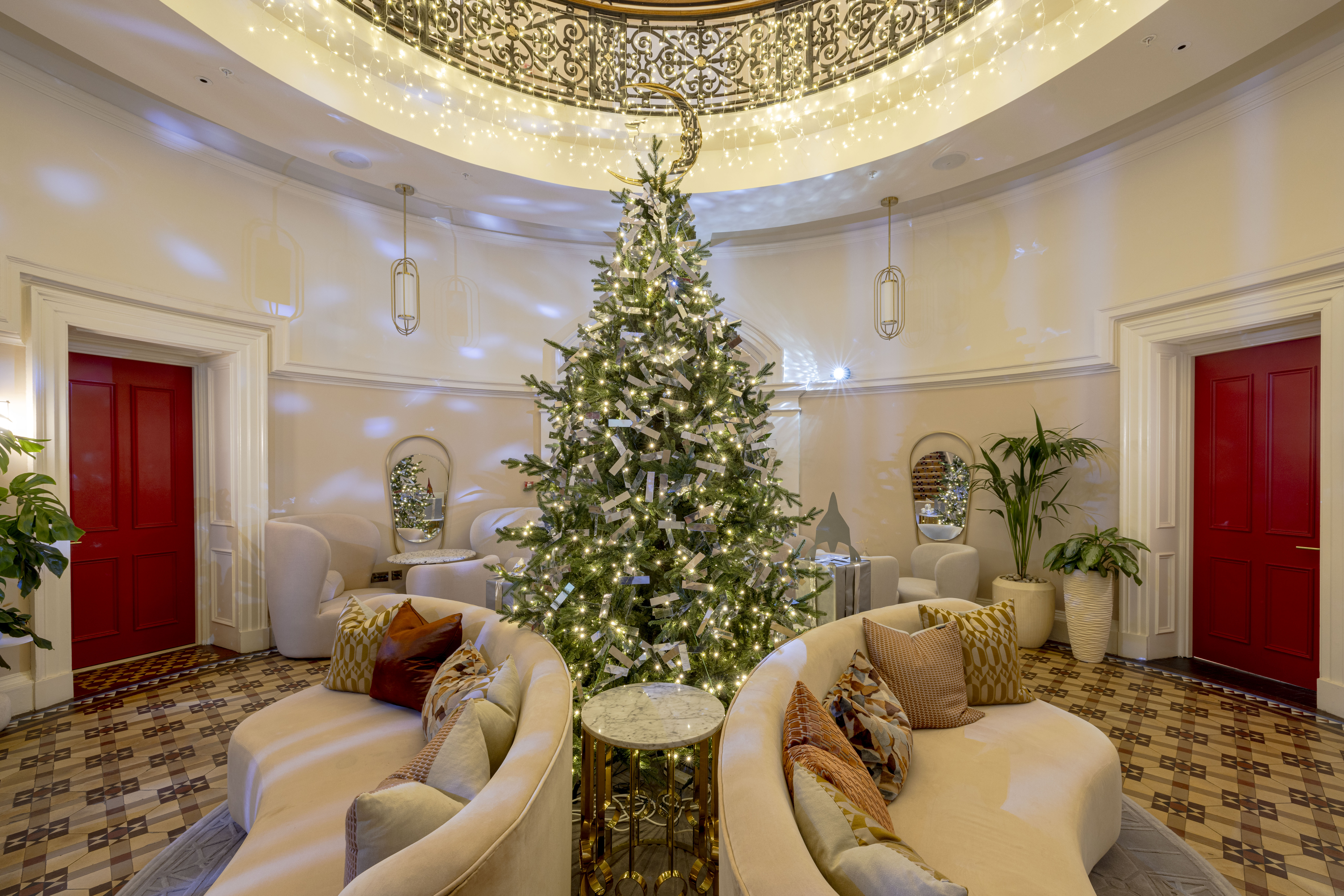 Commons Club | Restaurant & Cocktail Bar in Edinburgh